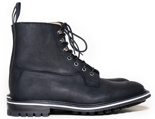 Tricker's - Black Waxy Commando Derby Boot – Miloh Shop